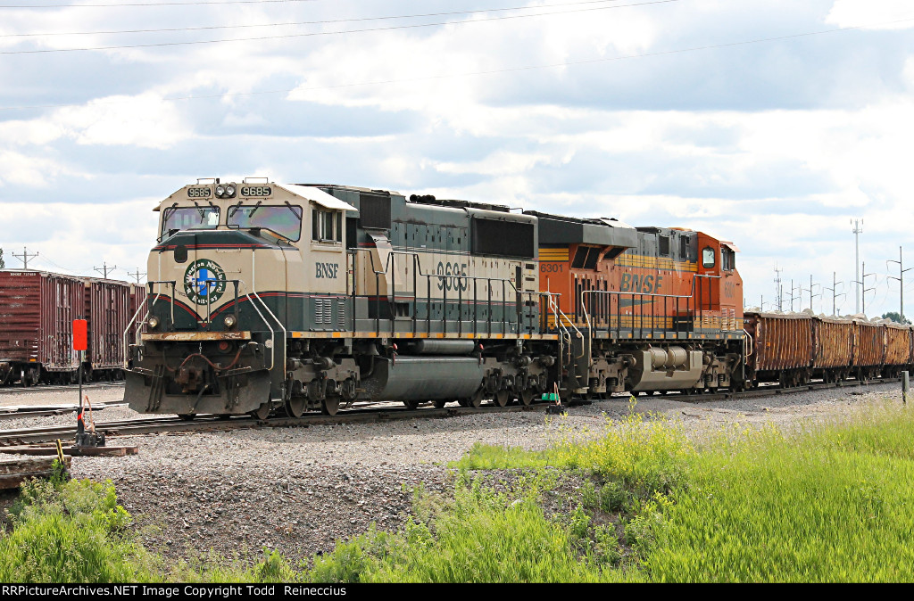 BNSF 9685
